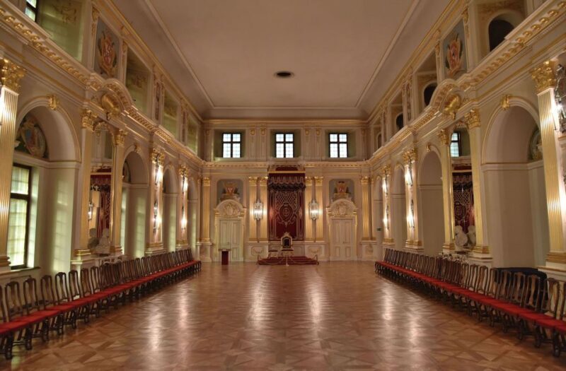 Warsaw: Skip-the-Line Royal Castle Guided Tour - Why This Tour Is Worth Your Time in Warsaw