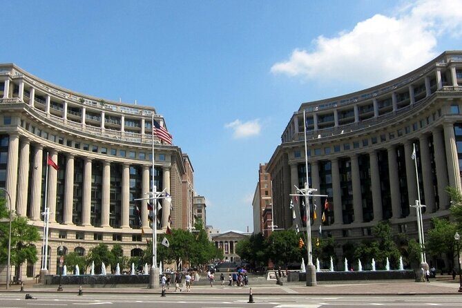 Washington, D.C. Scavenger Hunt: Washington D.C.'s Cultural Gems - Key Points