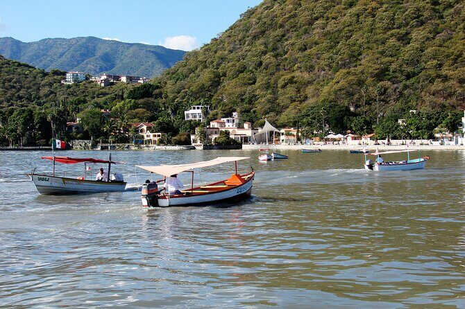 Water TOUR - Lakes, Islands, Fortresses and Artisan Workshops - A Quick Introduction to This Water-Focused Adventure