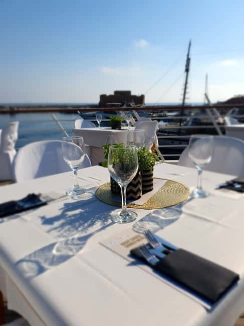 Wave Dancer Deluxe Night cruise with Fireworks (Adults Only) - An Overview of the Experience