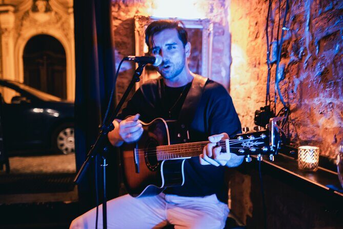 Wednesday Night Live Music and Cocktails Ticket in Kontakt Bar - FAQ