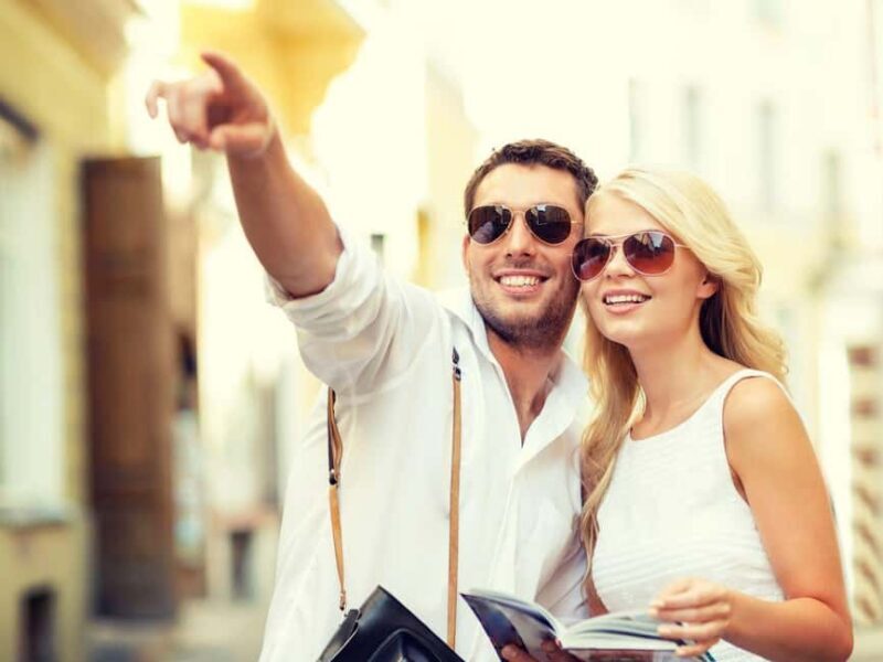 Weimar: Adventure Date, Walk with Quiz and Dinner for Couples - Who Should Consider this Experience?