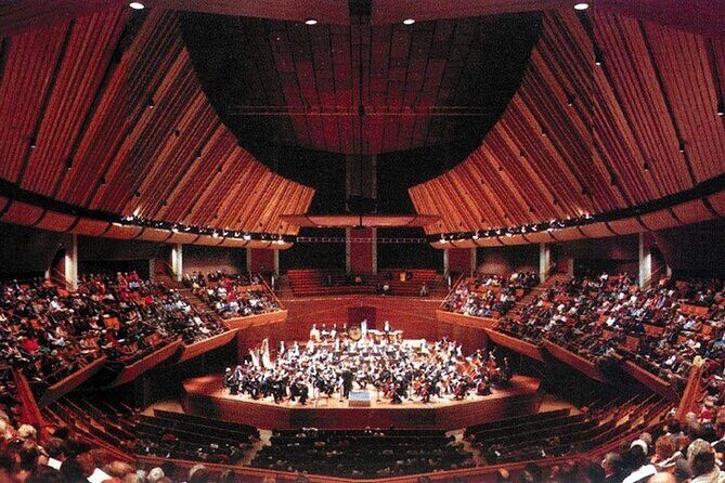 Wellington Private City Tour. Hotel or Port pick up. Tickets incl - Exploring Wellington with Your Private Guide