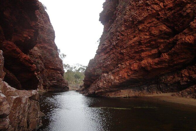 West MacDonnell Ranges Half-Day Private Charter Guided Tour - Honeymoon Gap: A Site of Cultural and Natural Significance
