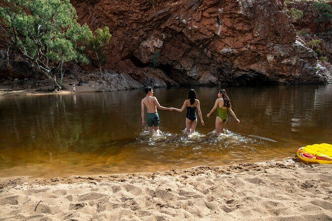 West MacDonnell Ranges Tour from Alice Springs - FAQ