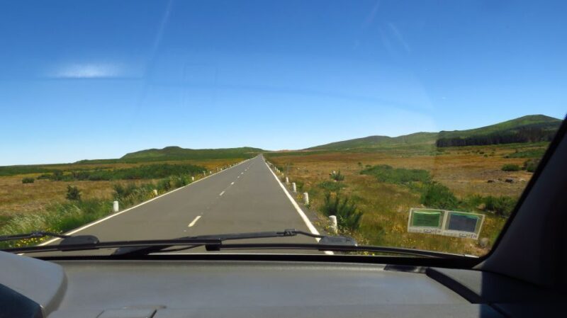 West Tour Porto Moniz - A Detailed Look at the West Tour Porto Moniz