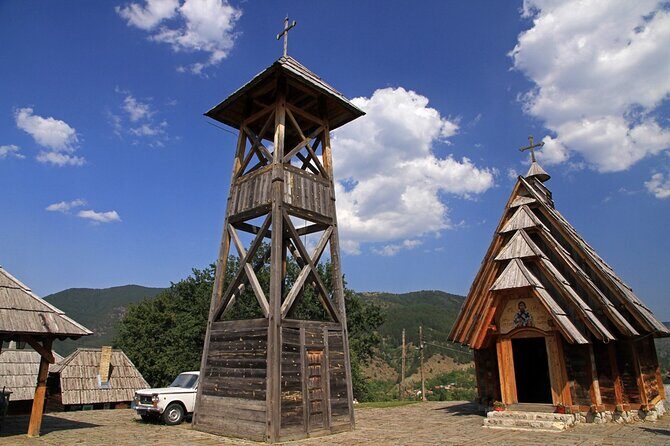 Western Serbia: Drina River House & Mokra Gora (Sargan 8 + Drvengrad) - Key Points