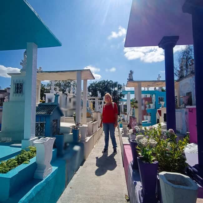 What's Day of the Dead? Merida: Cemetery Tour - An In-Depth Look at the Mérida Cemetery Tour