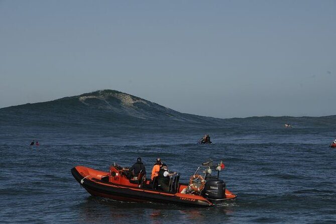 Where Giant Waves Are Born  Trip to the Nazaré Canyon - Key Points  