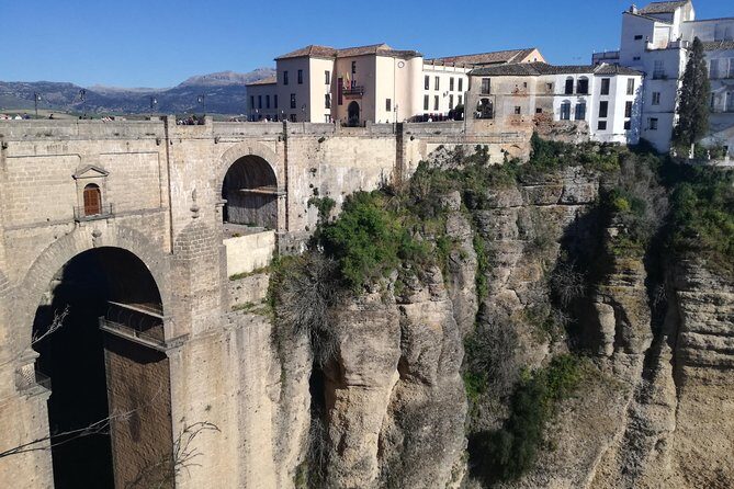 White Villages and Ronda Day Trip from Seville - FAQ