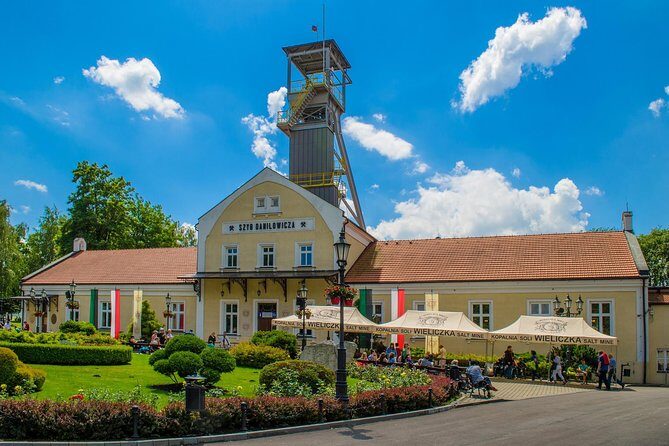 Wieliczka Salt Mine with pickup and private Transport - Key Points
