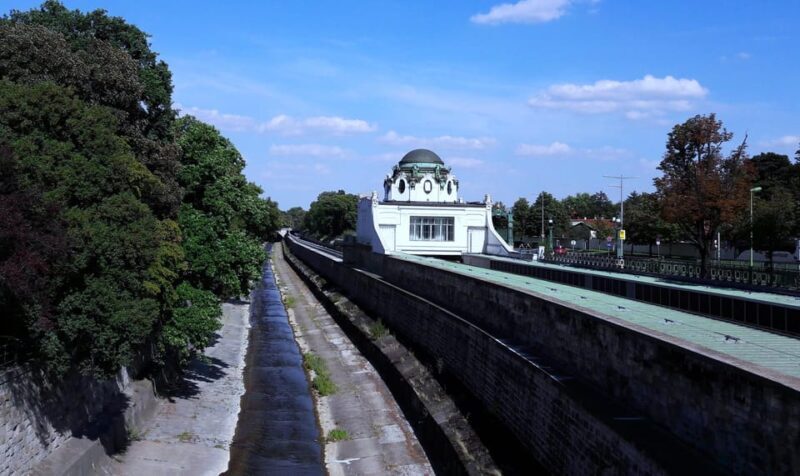 Wien: Tours with locals by public transport & walking - Key Points