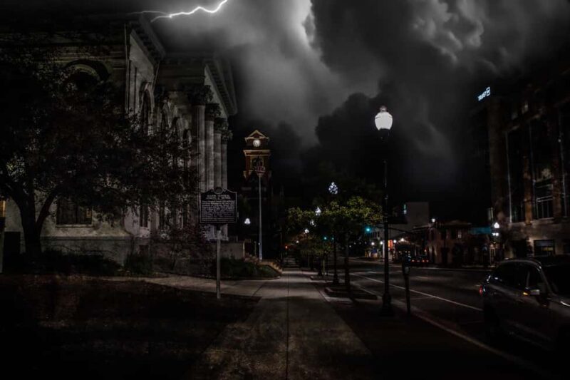 Wilmington: Boos and Booze Haunted Pub Crawl - FAQ