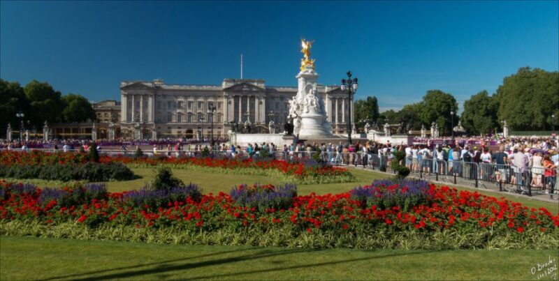 Windsor Castle and Buckingham Palace Full-Day Tour - Who Should Consider This Tour?
