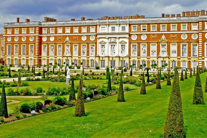 Windsor Castle & Hampton Court Palace, Private Tour Including entry pass - What the Tour Entails: An In-Depth Look