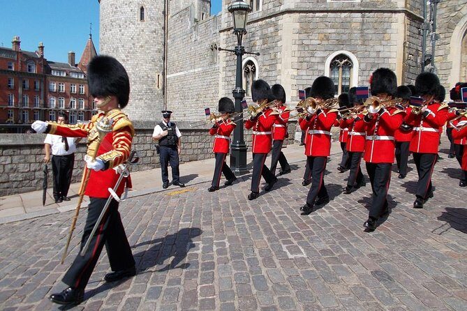 Windsor Castle private vehicle service from London with Admission tickets - FAQ