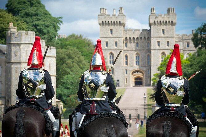 Windsor Castle, Stonehenge & Bath Private Car Tour from London - Key Points