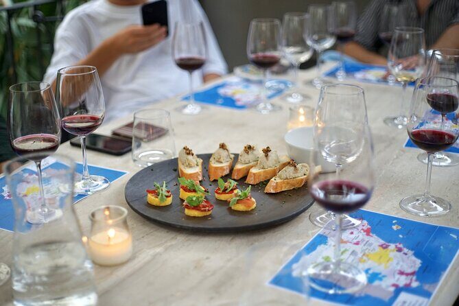 Wine Tasting Experience with a Professional Sommelier in Valencia City Center - An In-Depth Look at the Experience