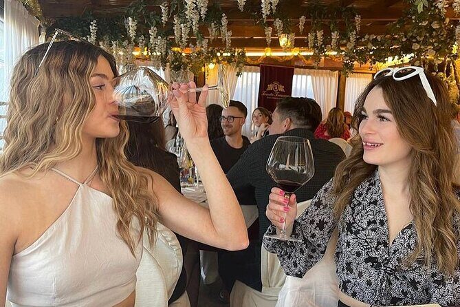 Wine Tasting in Historic Open-Lounge room - Key Points