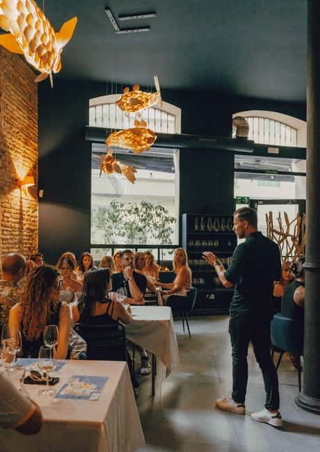 Wine Tasting with Professional Sommelier in centre Valencia - Key Points