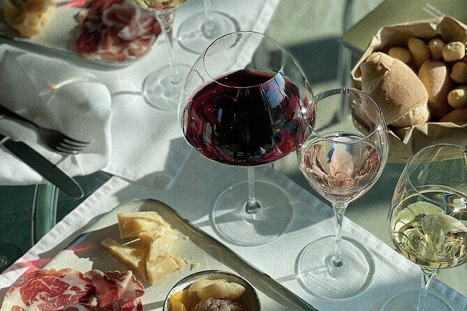 Wine Tour and Tasting of Lugana Wines in Desenzano - Exploring the Desenzano Lugana Wine Tour in Detail