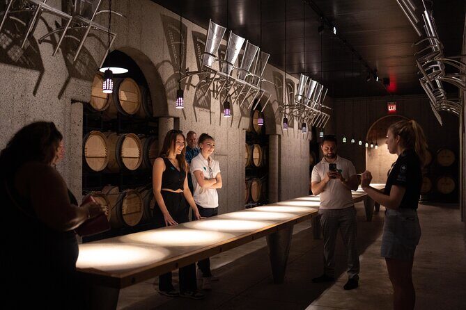 Wine Tour in Niagara-on-the-Lake - Key Points