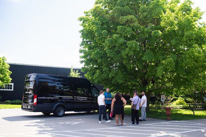 Wine Tour with Lunch in Niagara-on-the-Lake - The Sum Up