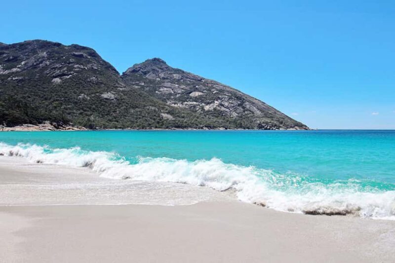 Wineglass Bay & Freycinet National Park Day Trip from Hobart - Transportation & Group Dynamics