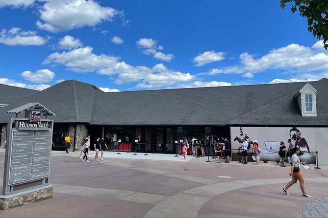 Woodbury Outlets Transfer with shopping from NYC | Kids 50% Off - Key Points 