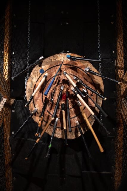 WOODCUTTER - AXE THROWING & BAR EXPERIENCE IN FRANKFURT - An In-Depth Look at WoodCutter’s Axe Throwing Experience