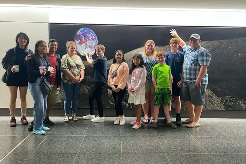 World Cup: Houston NASA Spanish Tour Guide & Tunnel Tour - FAQs