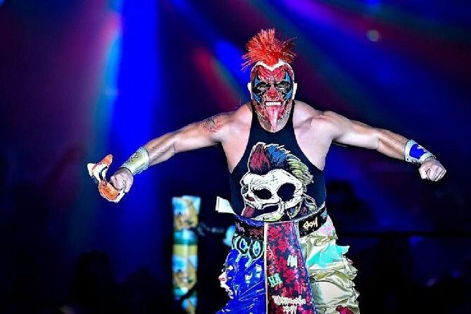 Wrestling show and a Mexican dinner - Authenticity and Local Flavor