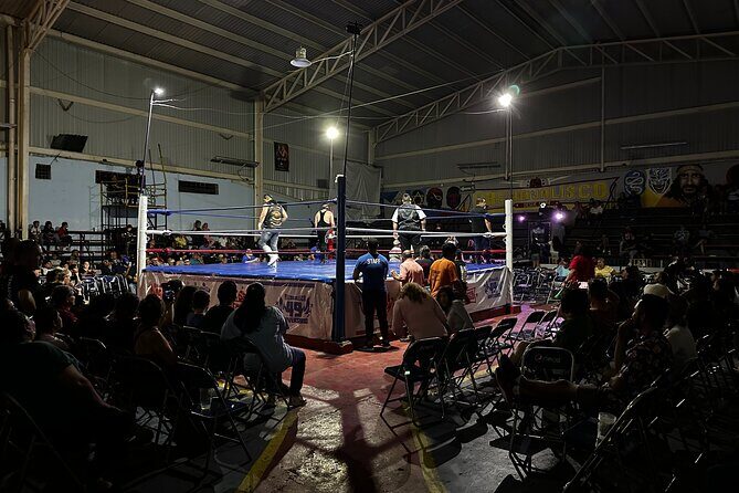 Wrestling Tour in Guadalajara as a local - Starting Point: La Última Lucha Pulquería