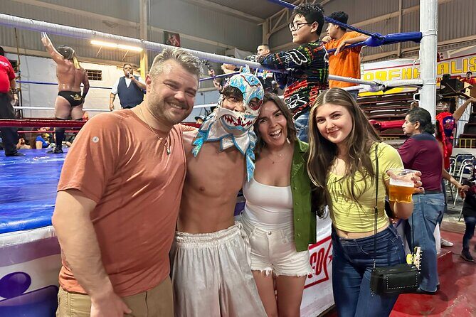 Wrestling Tour in Guadalajara as a local - Alcoholic Beverages and the Social Vibe