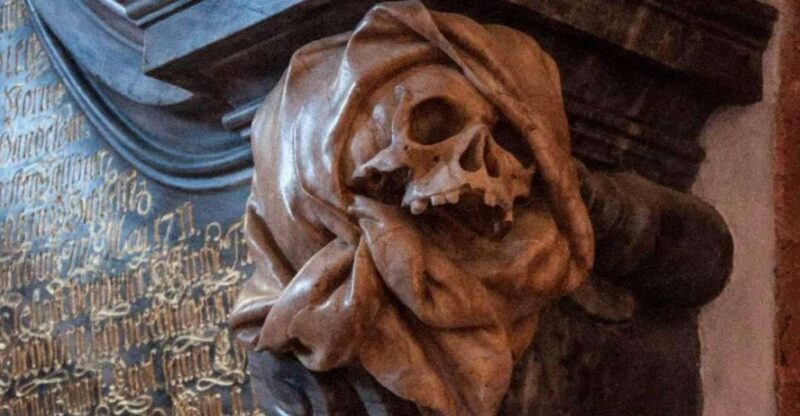 Wroclaw: 2-Hour Mysterious Walking Night Tour - Key Points