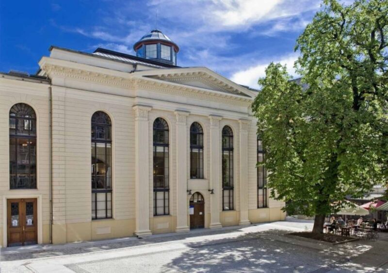 Wroclaw: 2-Hour Tour by Electric Car with a driver-guide - Iconic Landmarks and Architectural Highlights