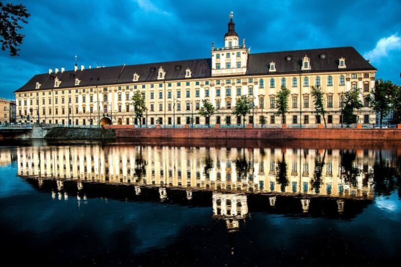 Wroclaw: City of 100 Bridges 4-Hour Private City Tour - A Deep Dive into the Tour Experience
