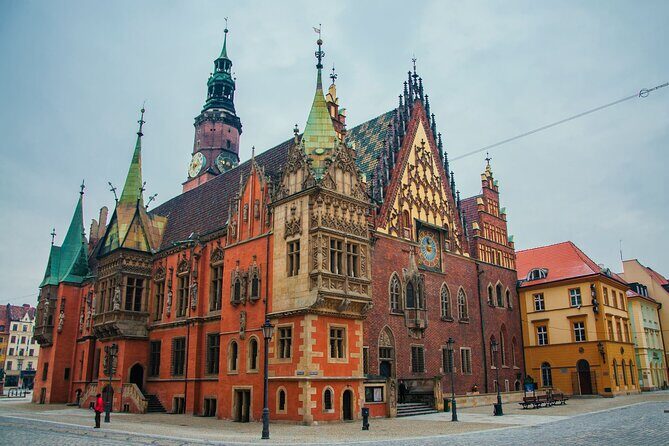 Wroclaw Private Custom Walking Tour With A Guide - Detailed Review of the Wroclaw Private Custom Walking Tour