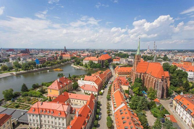 Wroclaw Private Guided Tour SHORT AND PROFESSIONAL. 2 pcs., 1 - 9 pers. - Key Points
