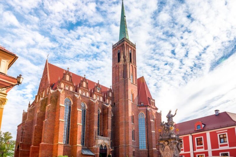 Wroclaw: Private Old Town Guided Walking Tour (2 hours) - Frequently Asked Questions