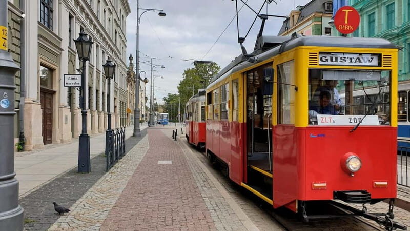 Wroclaw: Private Tour by smal Historic Tram 1,5h 13-16 seats - Exploring the Route and Highlights: A Closer Look