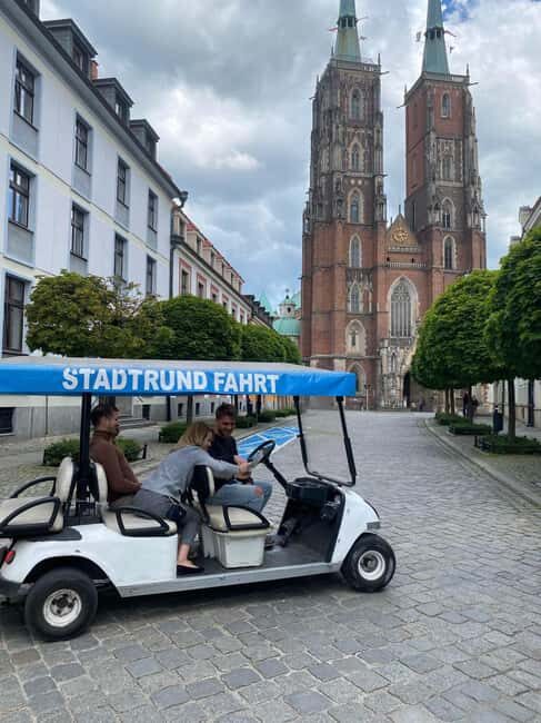 Wroclaw: Private UNLIMITED beer incl. City Tour By Golf Cart - Exploring Wroclaw in Style