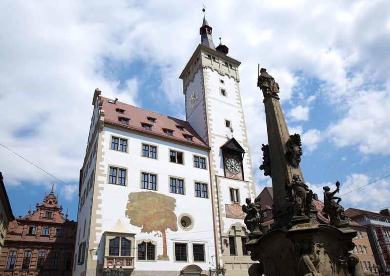 Würzburg: Guided Tour with Franconian wine - A Closer Look at the Tour