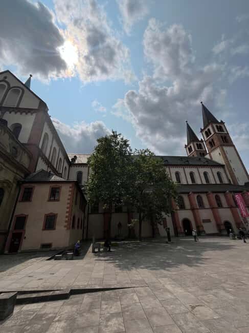 Würzburg Old Town Tour with Wine Tasting on the Old Main Bridge - Architectural Highlights and Insider Spots