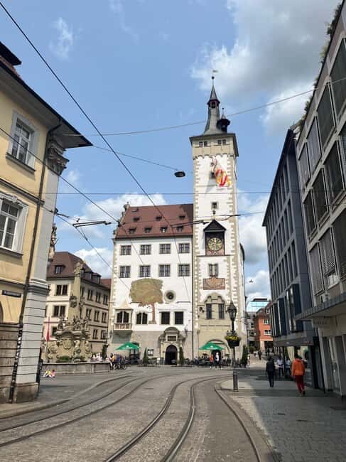 Würzburg Old Town Tour with Wine Tasting on the Old Main Bridge - FAQs
