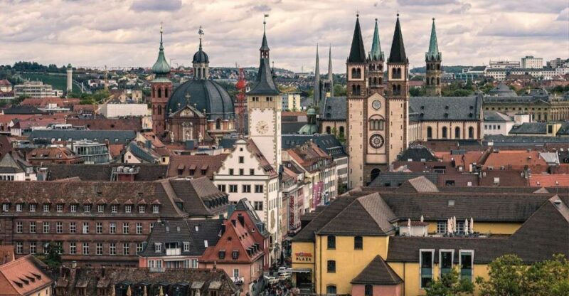 Würzburg: Private Walking Tour With Professional Guide - Key Points  