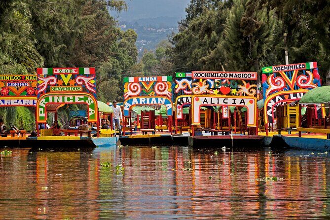 Xochimilco and Coyoacan and Frida Kahlo Museum optional - Exploring Xochimilco
