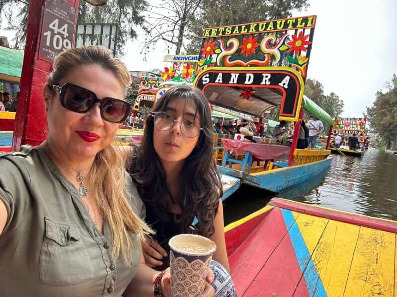 Xochimilco and Garibaldi: Tradition and Music - What Makes This Tour Stand Out?