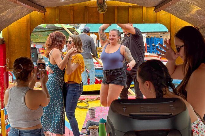 Xochimilco International boat party with open bar and tacos - What makes this boat party stand out?