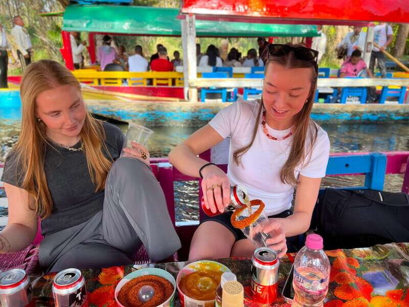 Xochimilco: traditional boat tour, culture, and fun. - In Summary